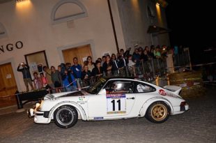Il campione italiano rally autostoriche, Angelo Lombardo, con la RO ...